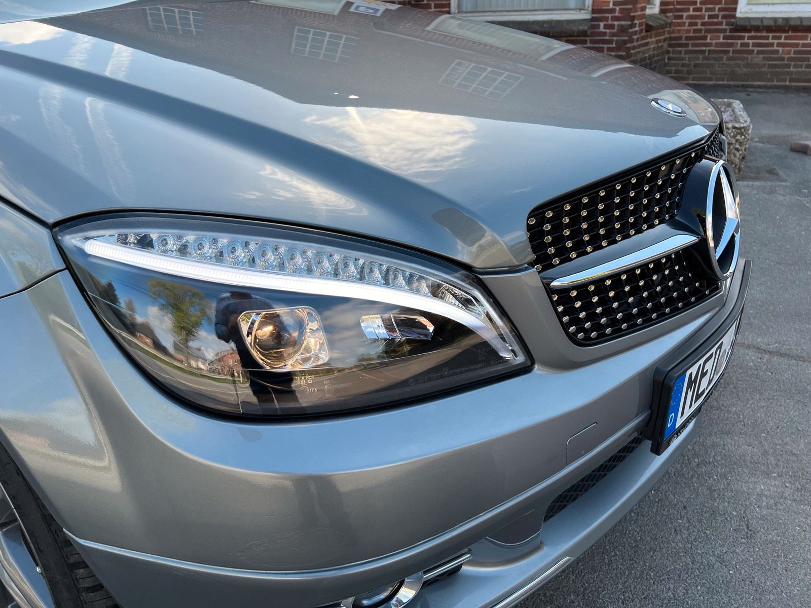 LED Tagfahrlicht Design Scheinwerfer für Mercedes Benz C-Klasse W204 07 ...